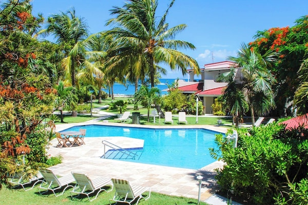 Romantic Antigua Getaway – Oceanfront Condo With Resort Amenities - Antigua and Barbuda