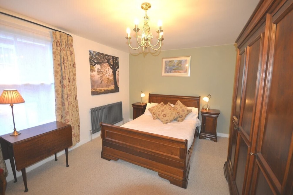 Delightful Cottage In Sandwich - One Bedroom - Kent