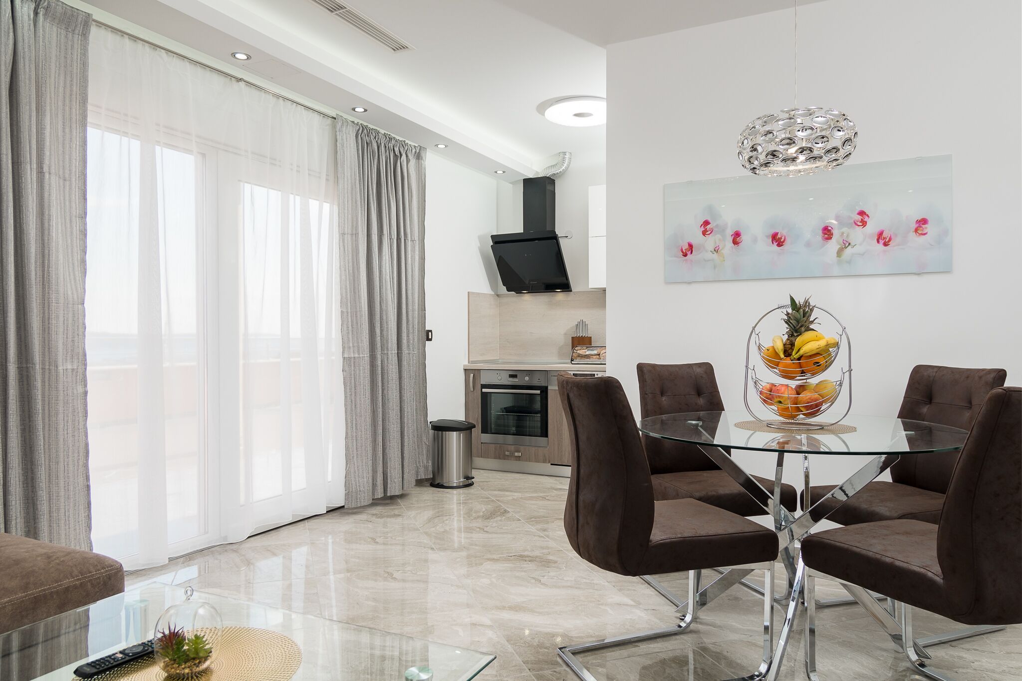 Villa | Sala de estar | Televisor LCD de 80 cm com canais por cabo 