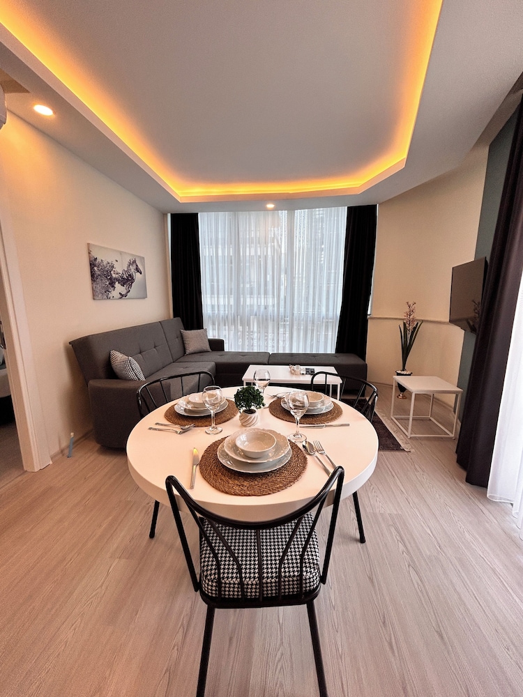 Hadrians Tower Apart Otel - Antalya