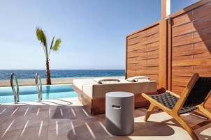 Superior Swim Up Sea View Room | Vista para a praia ou o mar