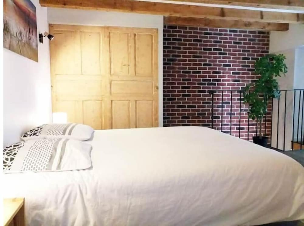 Le Paisible - Gare - Duplex - Netflix - Grenoble | Vrbo