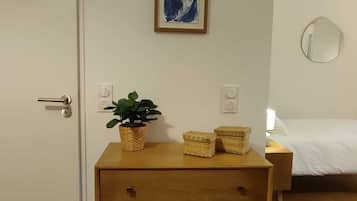 Estúdio standard, 1 cama de solteiro | 1 quarto, quartos à prova de som, Wi-Fi de cortesia