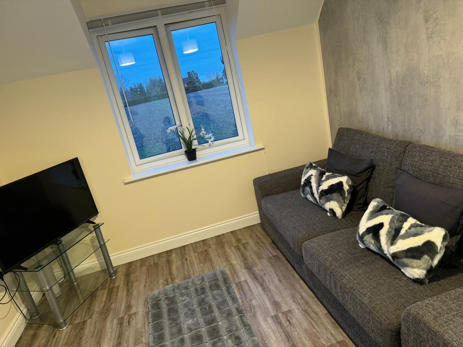 Stansted Apartment - London Stansted Airport (STN)