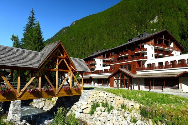 Chez Charles | Vallorcine Viachamonix - Haute-Savoie