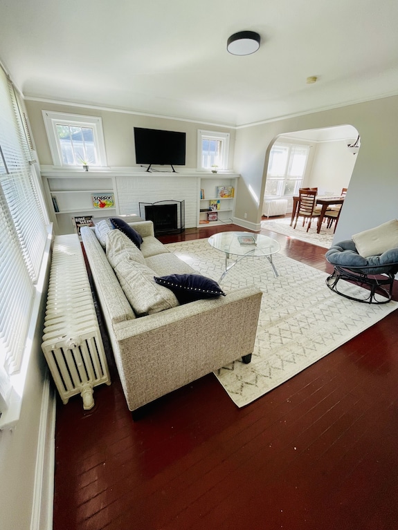 Entire 3 Bedroom Cozy Unit - Waukegan, IL