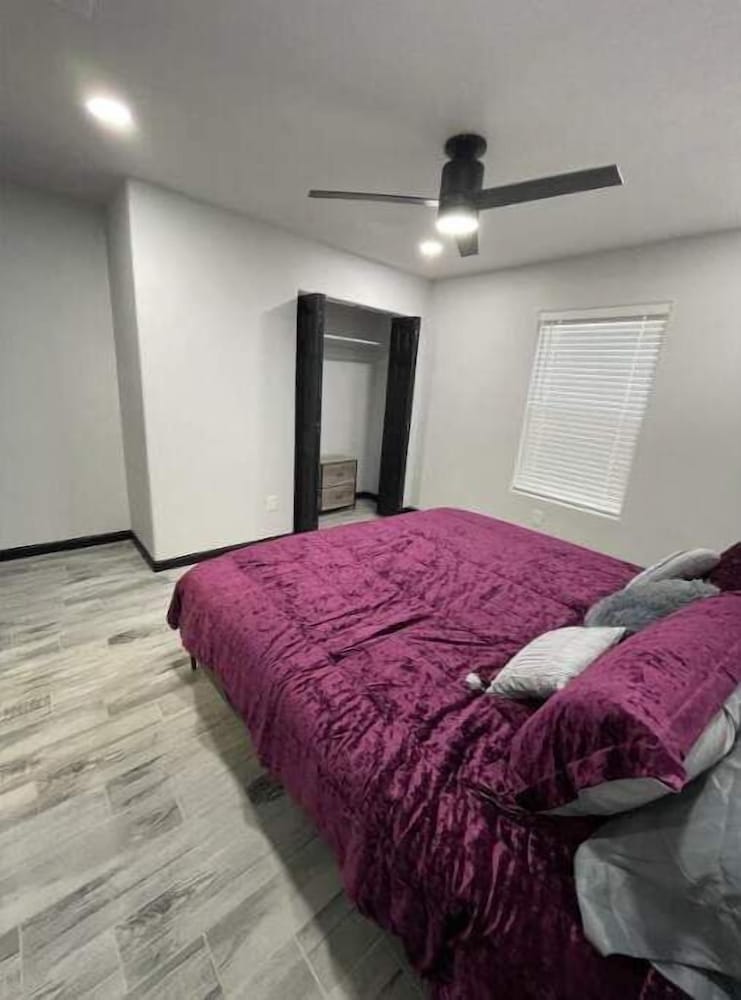 Ultra Modern 2 Bedroom 2 Bath Home Centrally Located! - Del Rio, TX