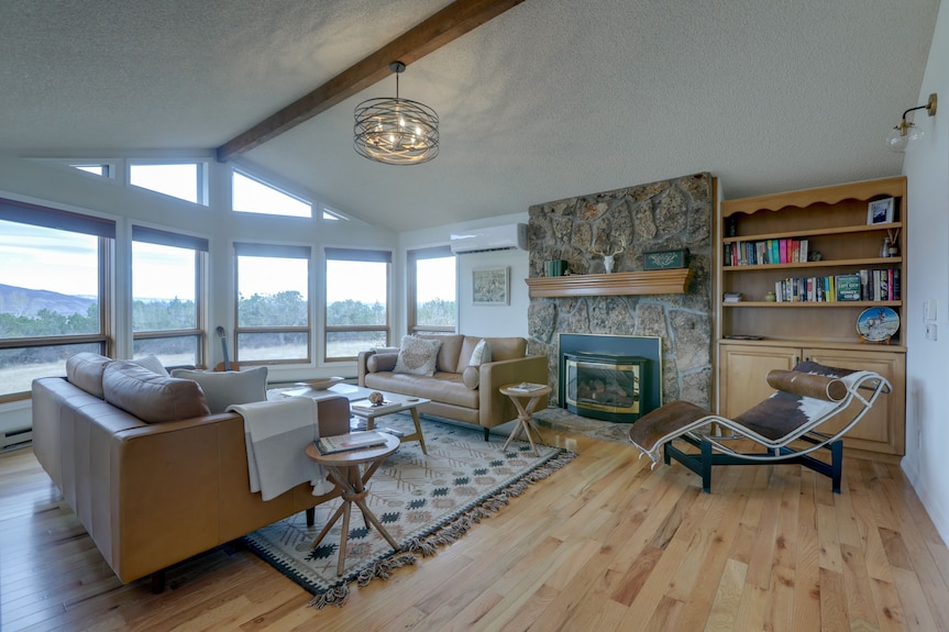 Spacious Hotchkiss Home W/ Stunning Mountain Views - Paonia, CO