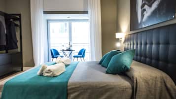 Suite Júnior | Roupa de alta qualidade, cofre no quarto, com mobília individualizada