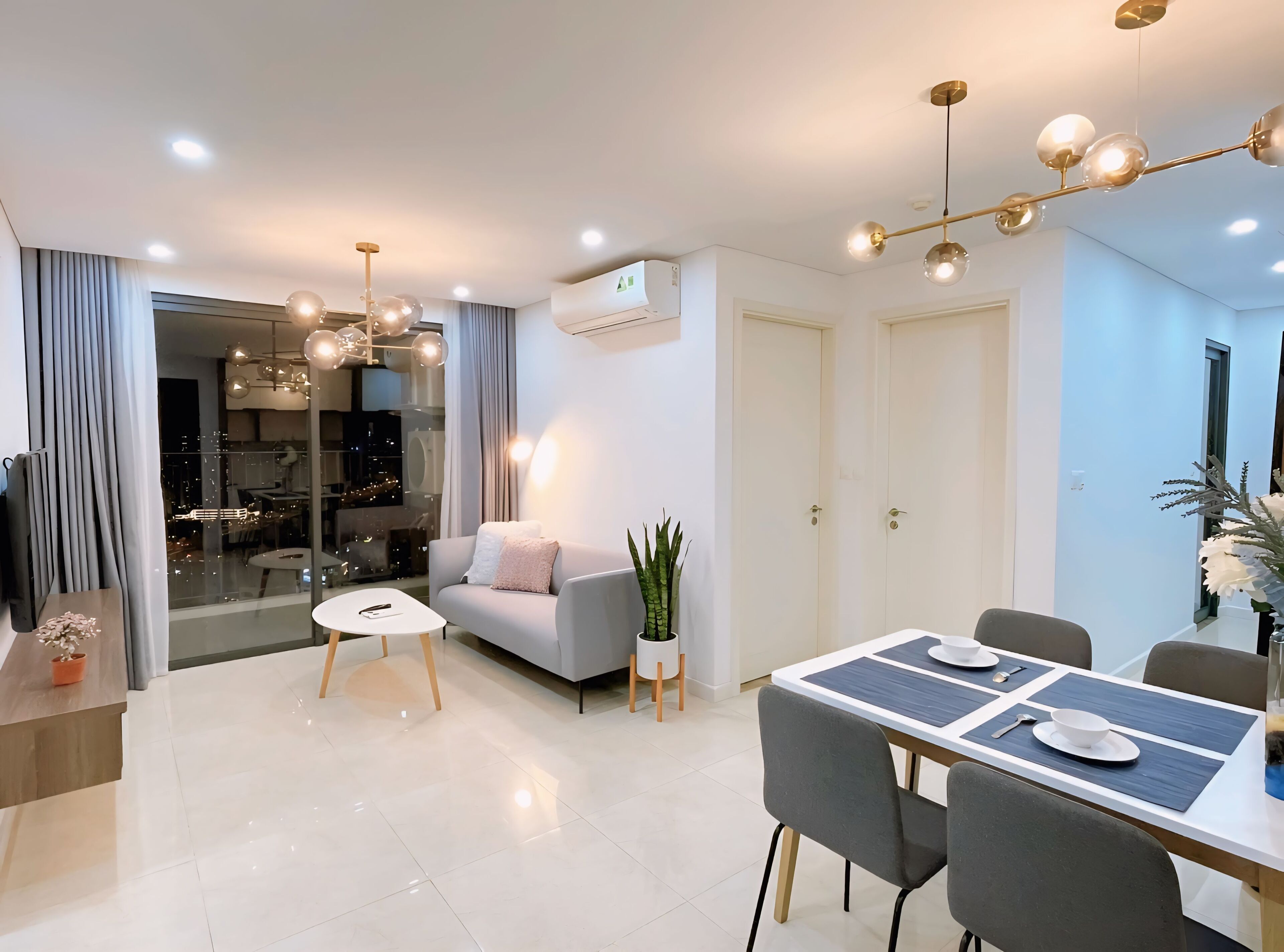 Apartamento Deluxe | Lençóis italianos Frette, roupa de alta qualidade, edredões de penas 