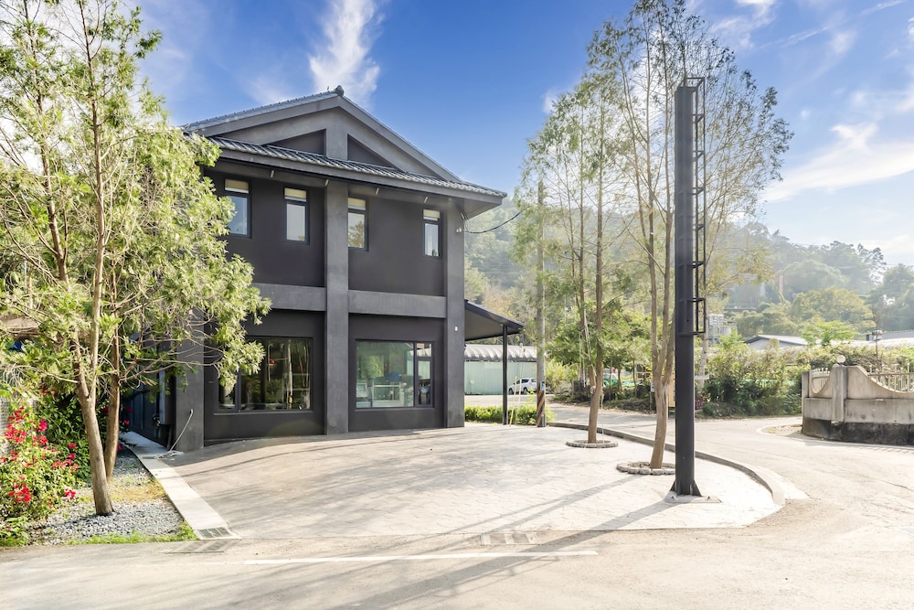 푸모리 게스트하우스 - 푸리 진