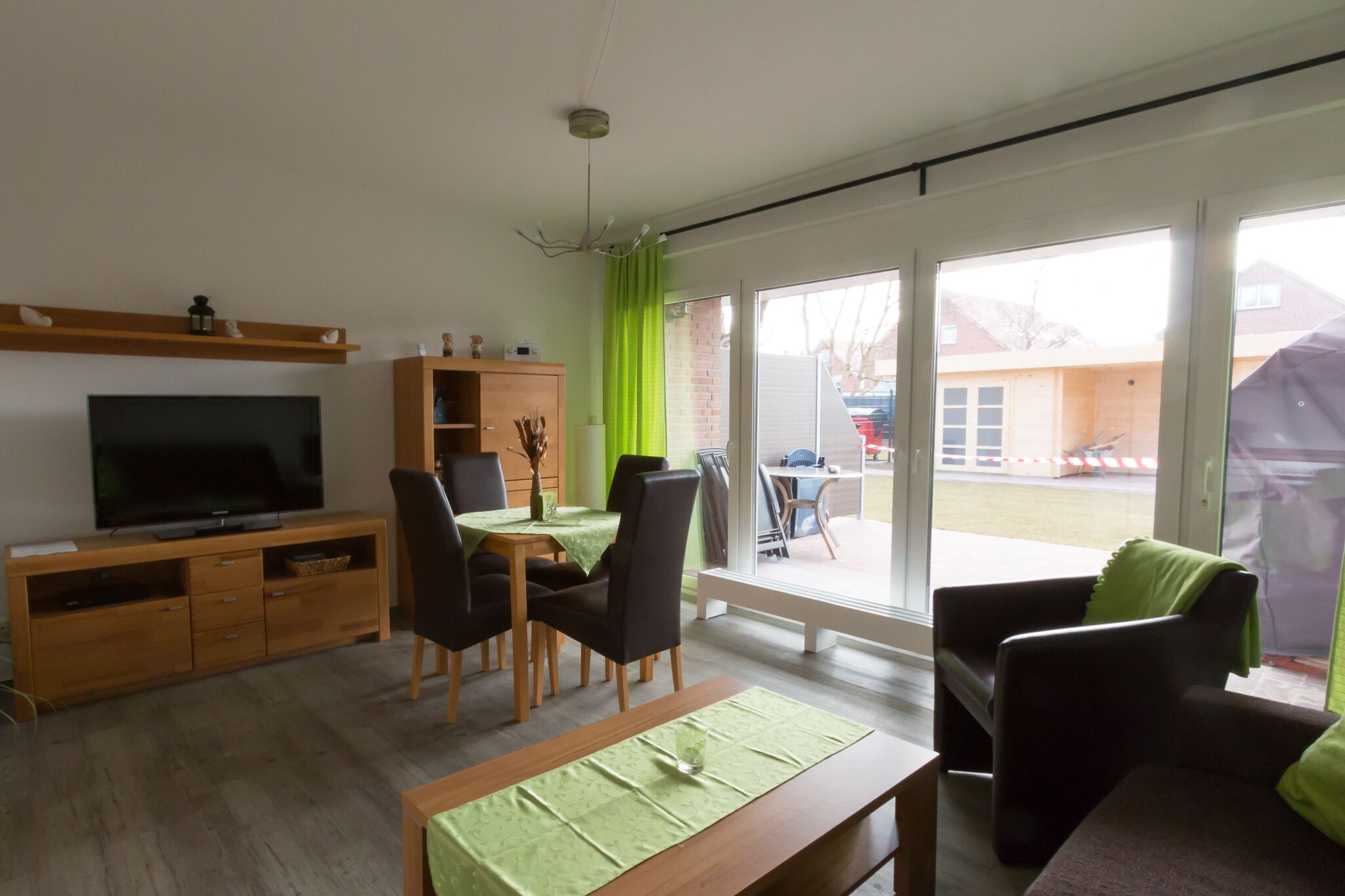 Dat Ferienhus Norddeich: Moderne Eg-wohnung Mit Terrasse Und Gemeinschaftsgarten - Norddeich