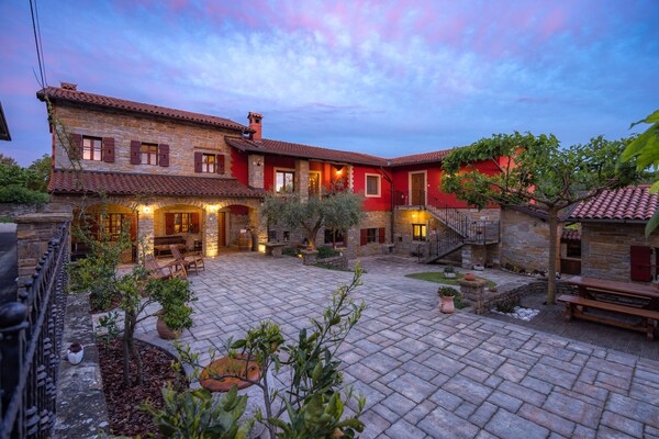 Tourist Farm Red Fairytale - Slovénie