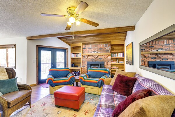 Stunning Durango Retreat W/ Decks & Fireplace! - Taylor Lake, Hesperus