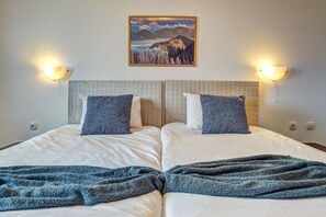 Apartamento standard | Escrivaninha, ferros/tábuas de passar roupa, Wi-Fi de cortesia
