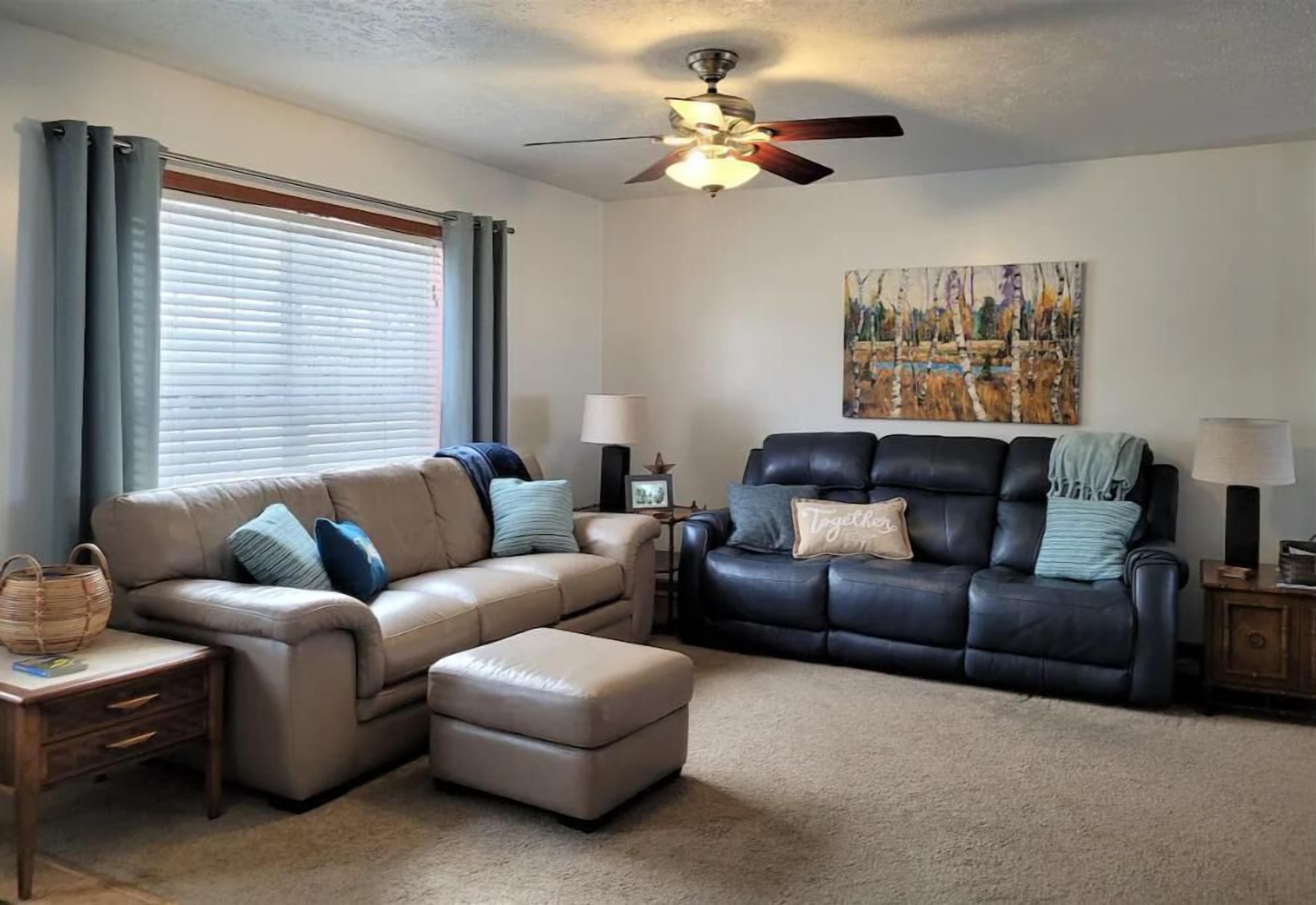 13-person Home For Families & Groups! - Michigan