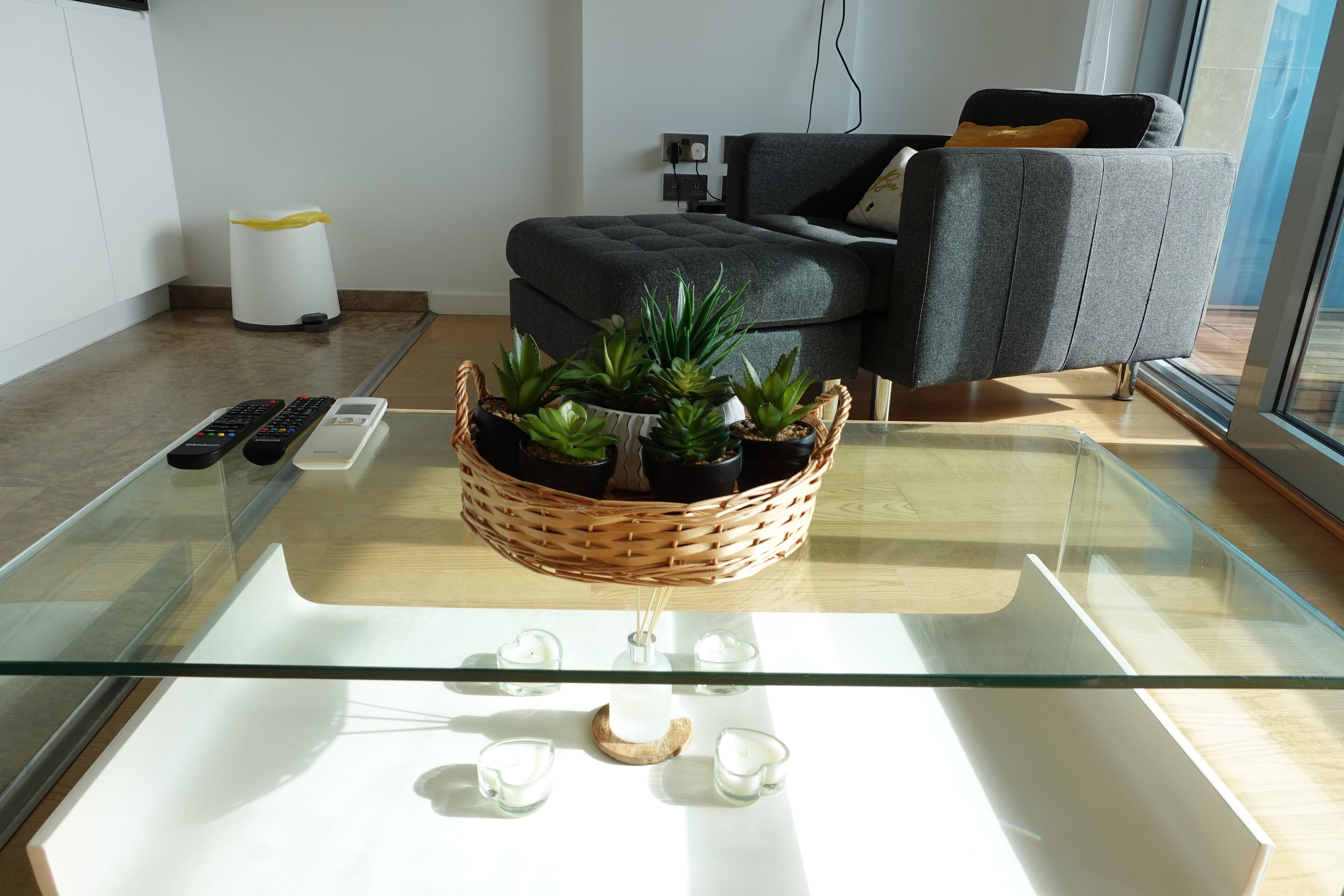 Luxury 1 Bed 1 Bath With Rooftop Heated Pools - Gibraltar