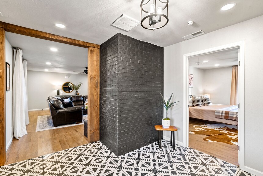 Roadrunner Ranch Remodeled 3/2 - Weatherford, TX