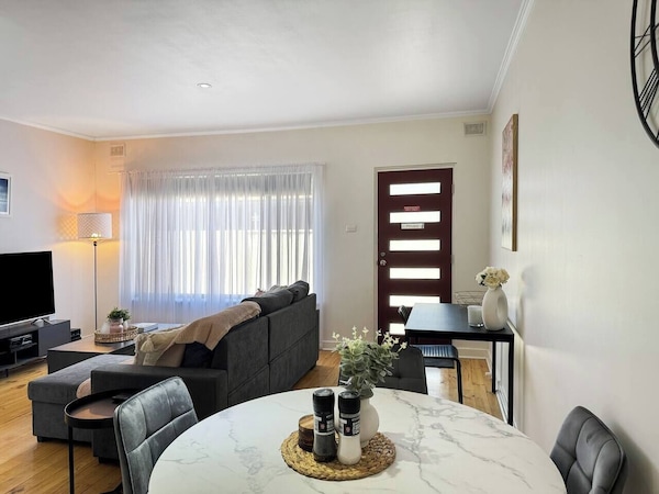The Grange Coastal Charm Near Henley Beach - Adélaïde