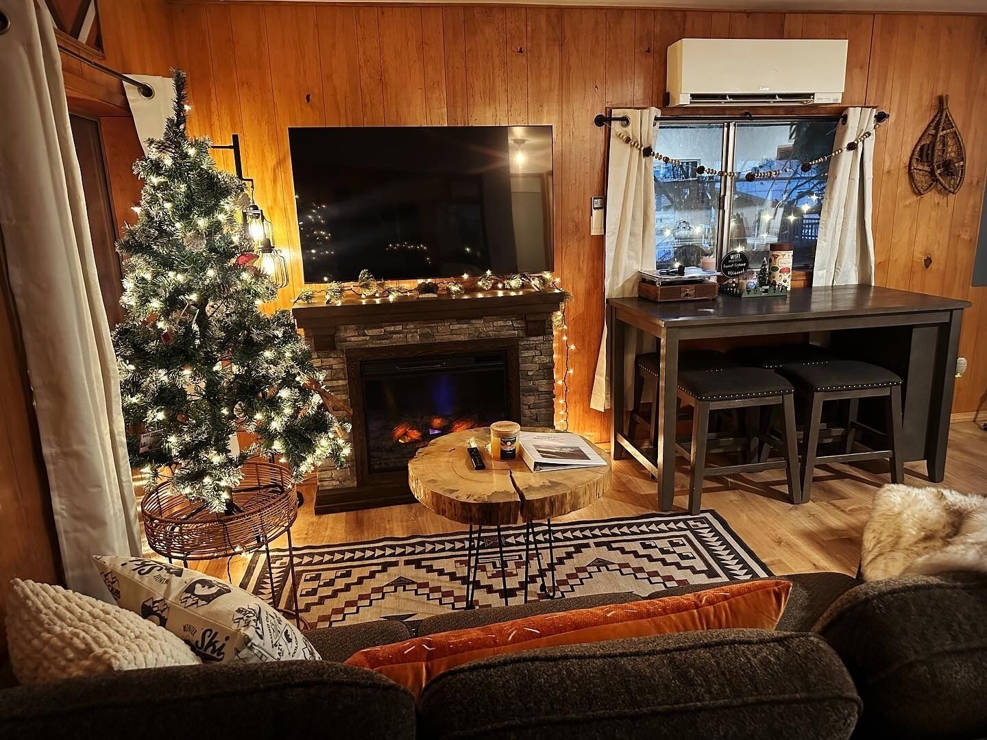 Rainier Explorer-mrnp-ski-hottub - Packwood, WA