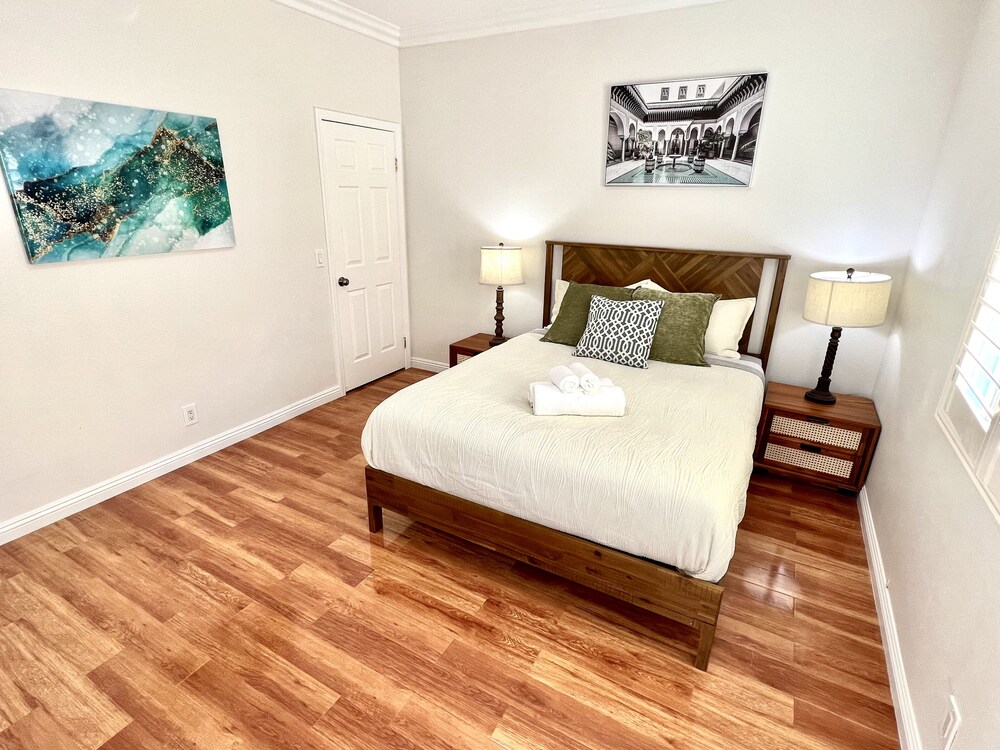 Gorgeous House near Disney! - Santa Ana | Vrbo