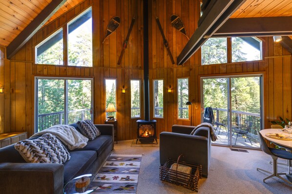 3 Mi to Big Trees State Park: Cabin w/ Deck Reviews, Deals & Photos ...