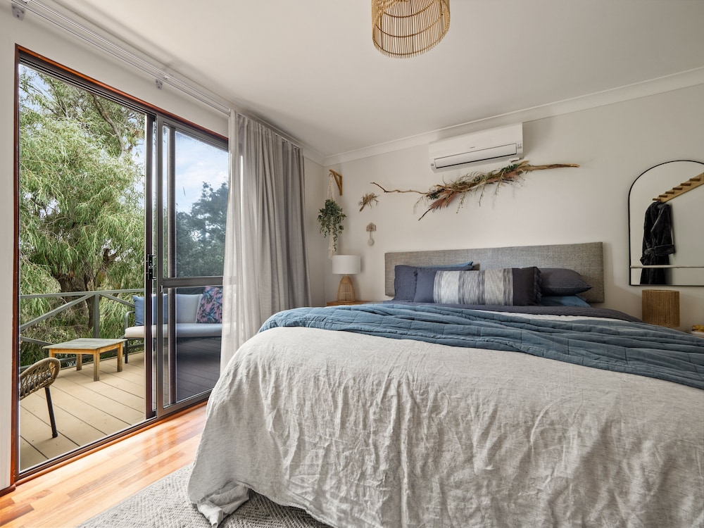 Relax At Preston Beach Escape: Your Home Away From Home. - Mandurah
