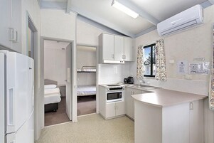 Cabana de Madeira Standard, 2 quartos | Sala de estar