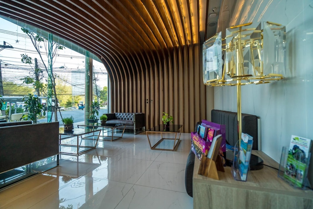 Oceana Resort Sea View Studio - Pool & Gym - Patong Beach
