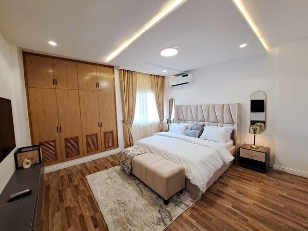 Luxurious Comfort In The Heart Of Ikoyi Lagos - Lagos