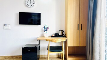 Superior King Room | Cofres nos quartos, escrivaninha, quartos à prova de som