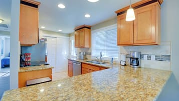 Casa (2 Bedrooms) | Interior