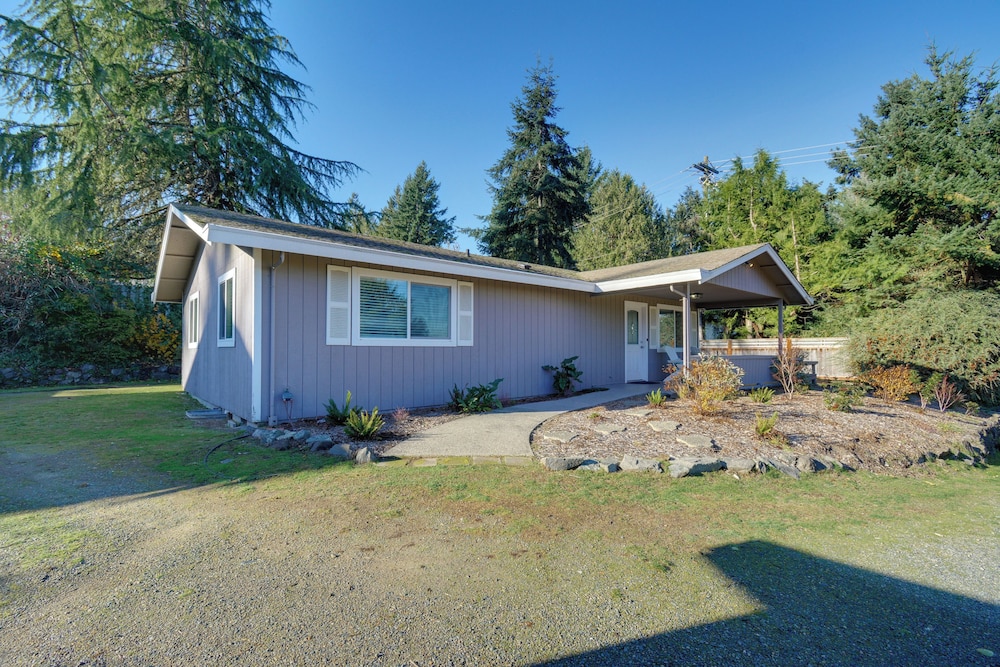 Gig Harbor Vacation Rental Home: 1 Mi To Uptown! - Gig Harbor, WA