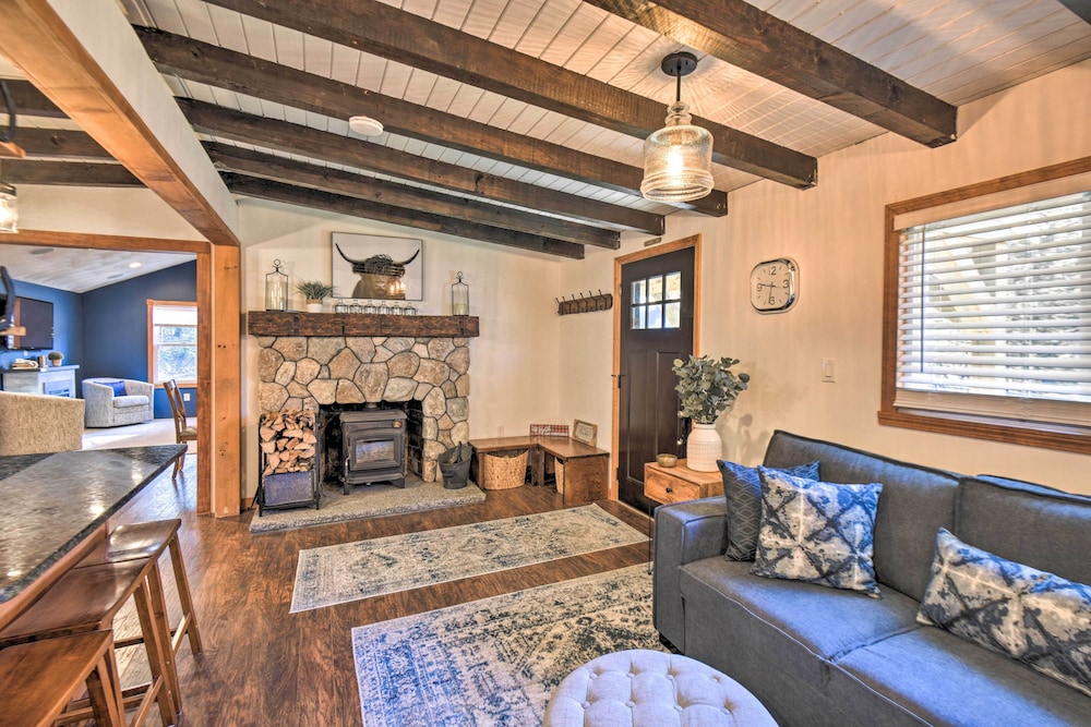 Lake Winnipesaukee Getaway W/ Private Beach Access - Lake Winnipesaukee, NH