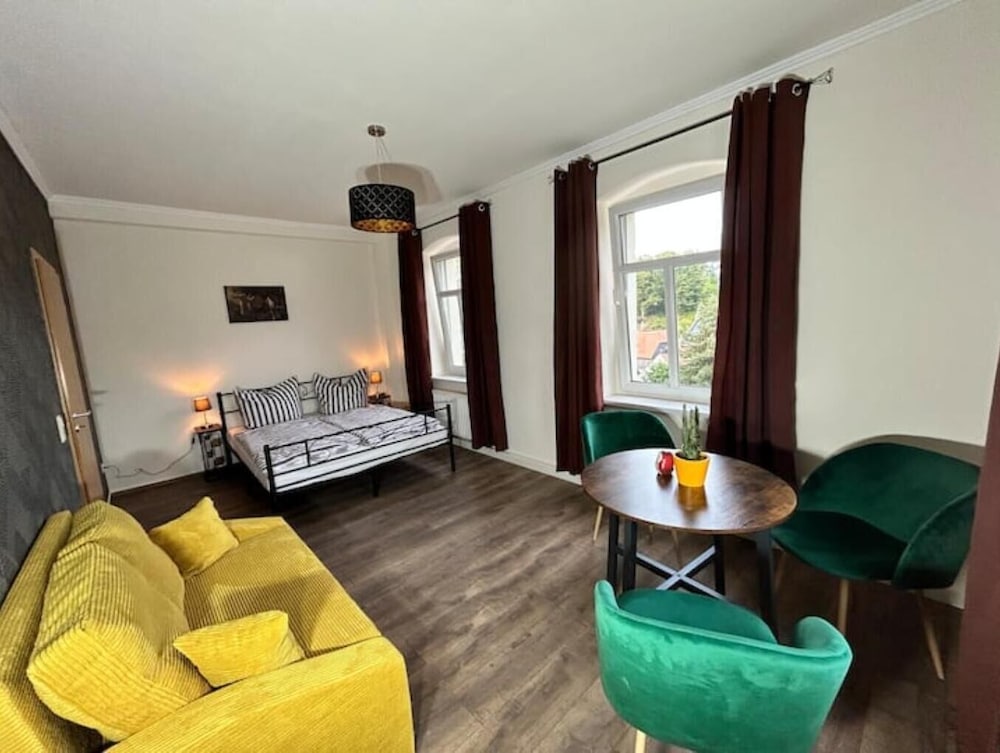 Residenz Sonnenhübel -Studio Apartment Pumphut - Jonsdorf