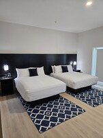 Quarto casal premier | Roupas de cama premium, edredons de pluma, camas com colchões pillow-top
