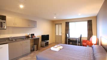 Estúdio Tradicional | 1 quarto, com mobília individualizada, ferro/tábua de engomar