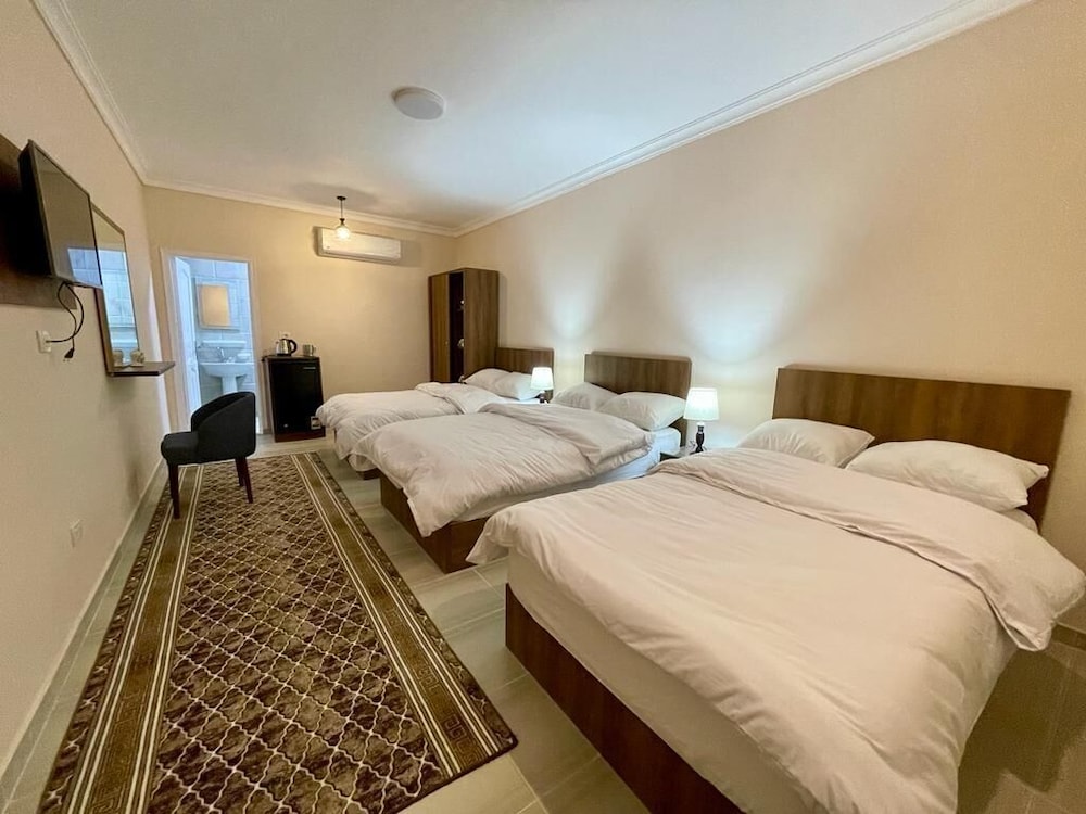 Best View Directly To The Great Pyramids And Golf Garden - Cairo
