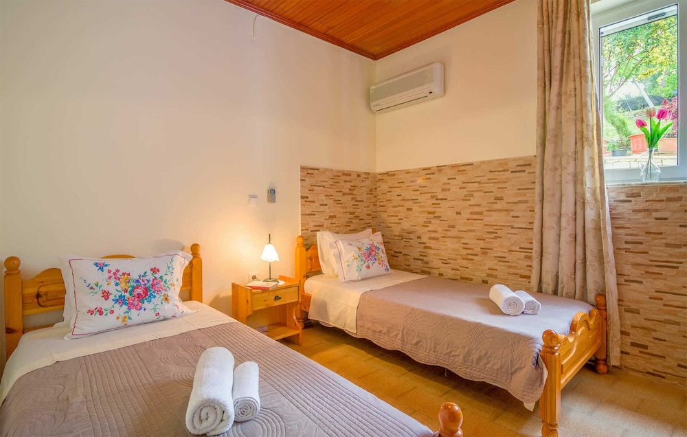 Villa Melissa's Pool Retreat In Gaios. Your Paxos Gateway! - Paxos