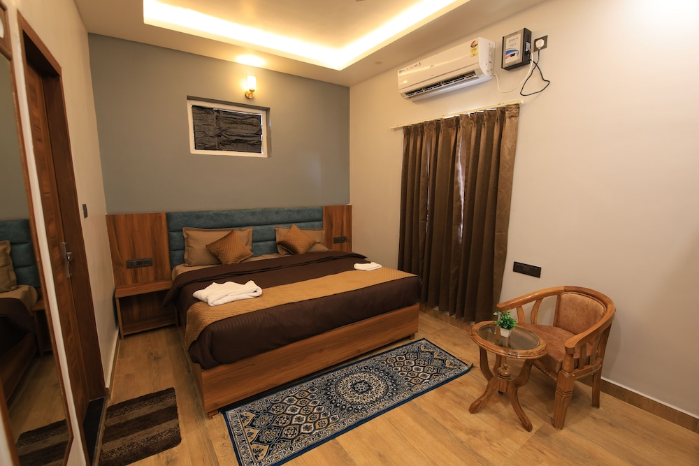 Hotel Mahadev Rishikesh - Rishikesh
