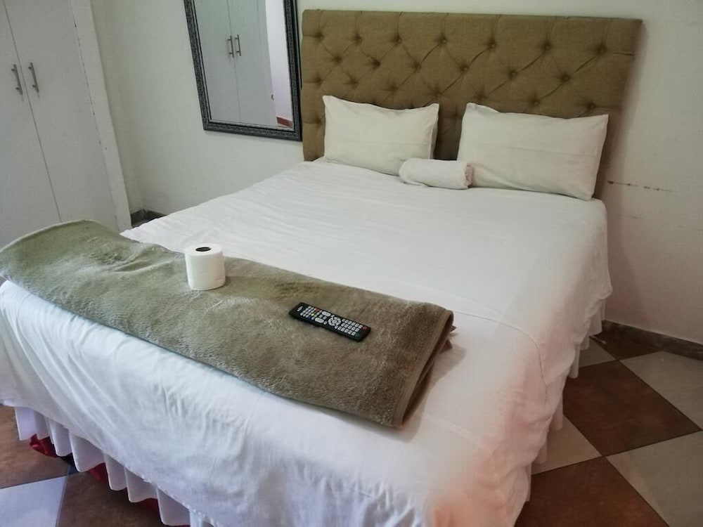 Like Home Guest Lodge - Johannesburg