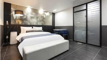 Quarto Duplo Superior | Roupa hipoalergénica, edredões de penas, com decoração personalizada