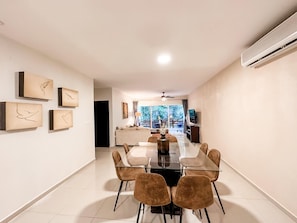 Apartamento, várias camas (Sabbia 4310 - 3 Bedrooms all-in suite) | Restaurantes