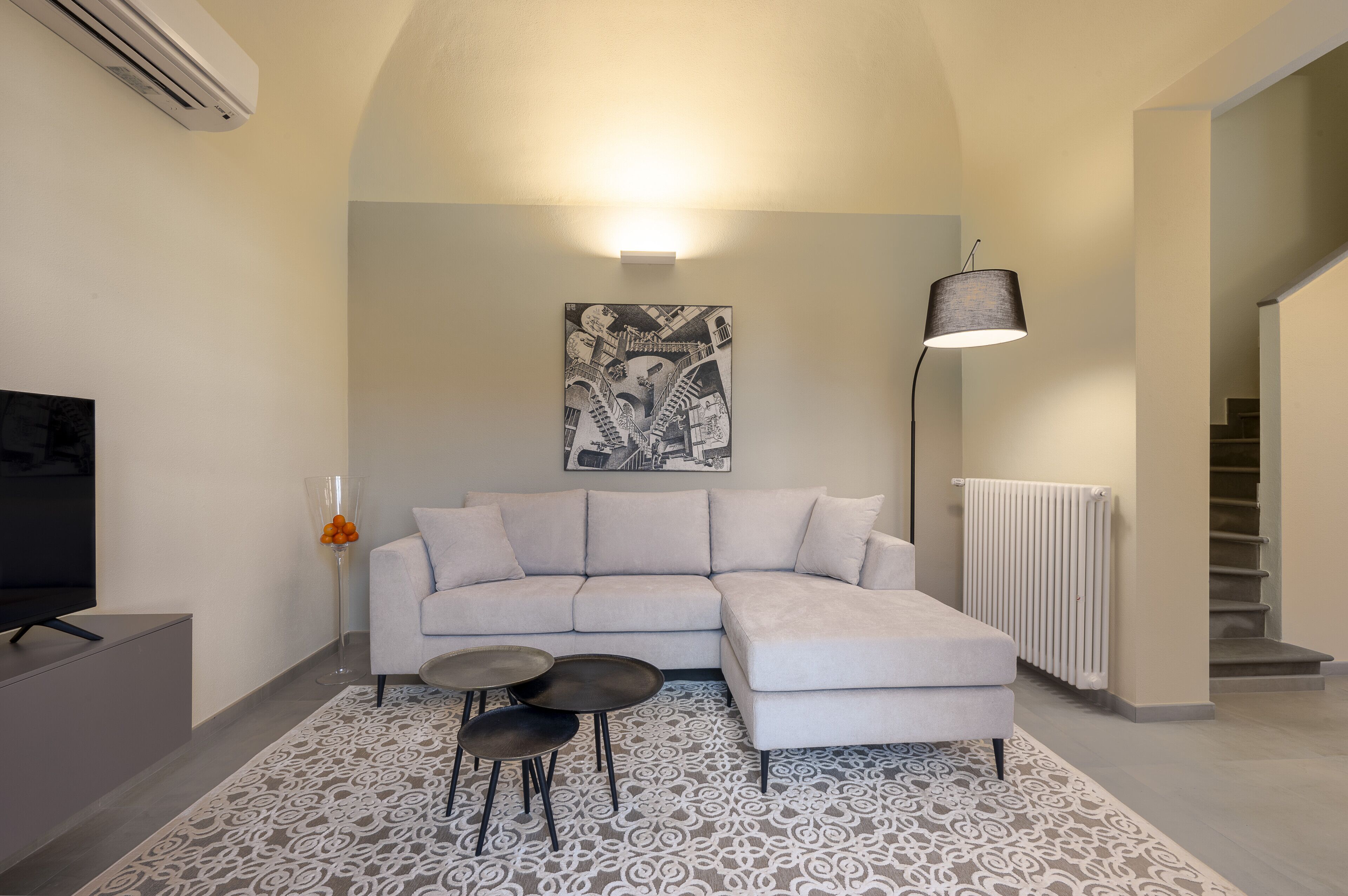 Apartamento Premium | Sala de estar | Smart TV de 42 polegadas com canais via satélite, Netflix 