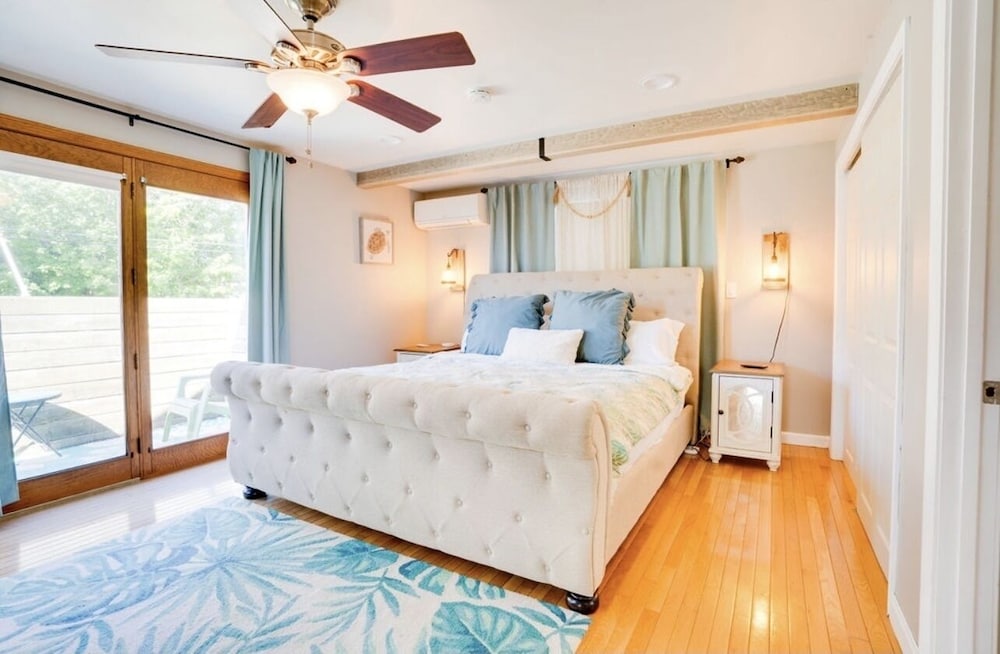 Turquoise Cottage - Indoor Pool,hot Tub,bring Your Pup,short Walk To North Beach - Exeter, NH