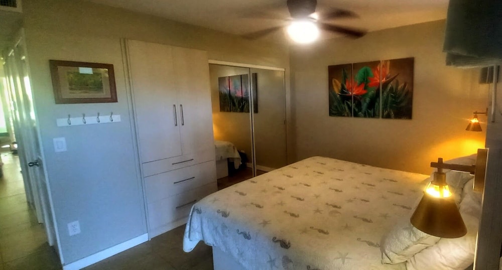 180 Degree Oceanfront Condo with Amazing Sunsets Night after Night ...