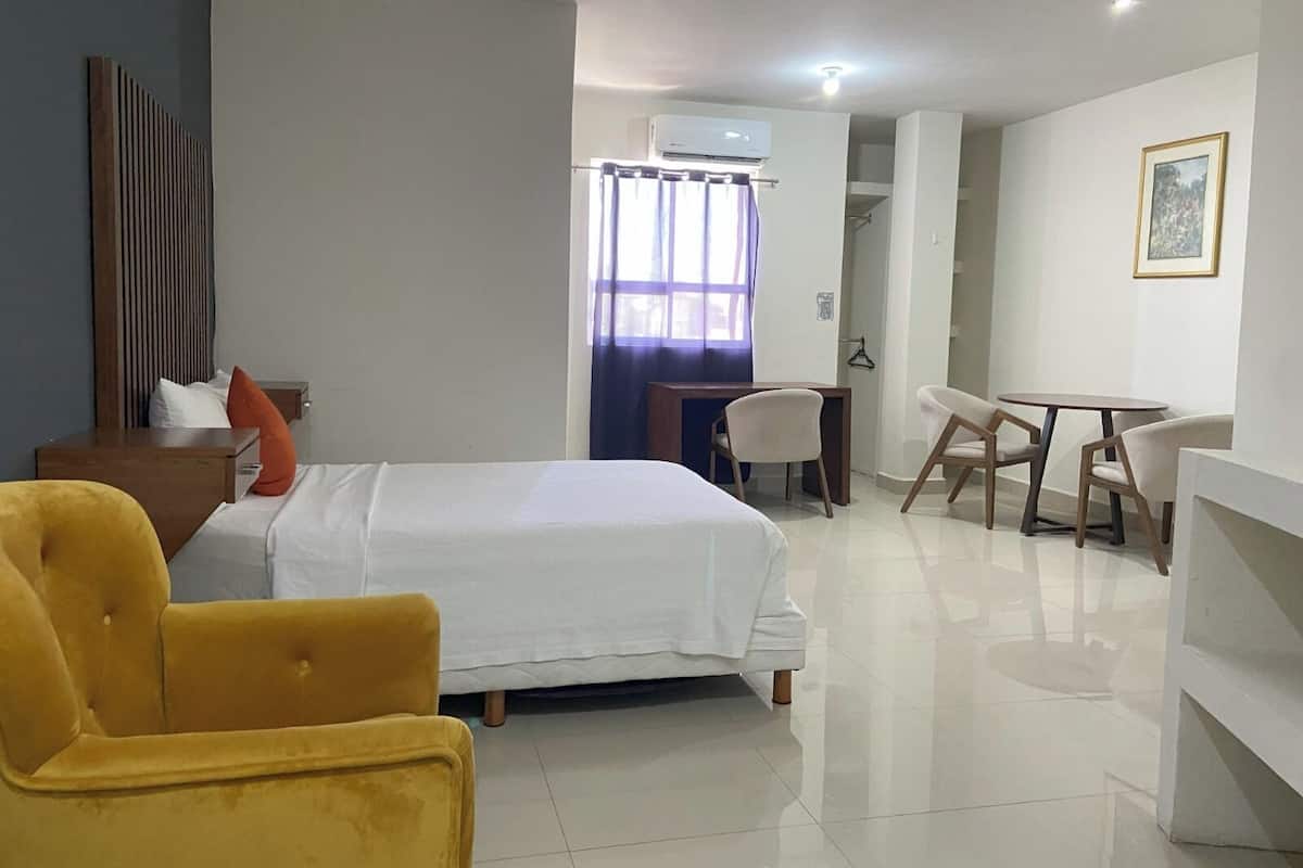 Quarto Standard, 1 cama de casal | Wi-fi grátis