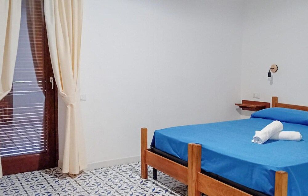 1 Bedroom Awesome Home In Sangineto - Calabria