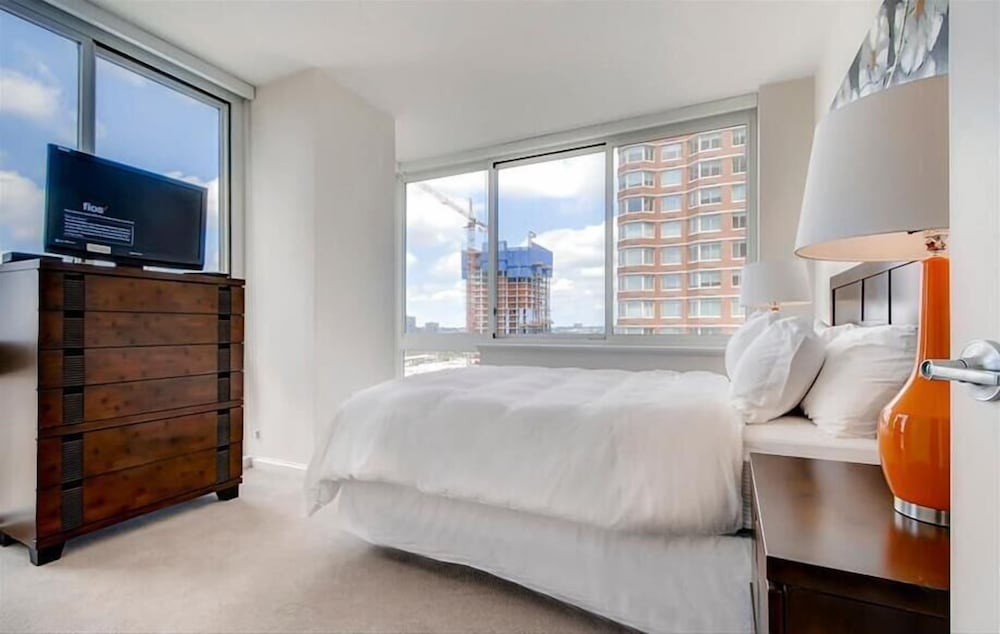 Spacious 1br | Fully Equipped Gym | Jersey City By Gls - New York