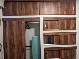 Apartamento Executivo | Guarda-roupa